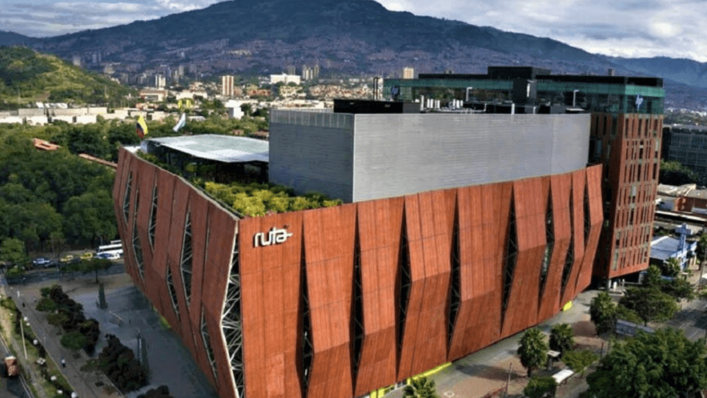 Preocupación de Corantioquia ante la Reglamentación del Distrito de ... Preocupación de Corantioquia ante la Reglamentación del Distrito de ...